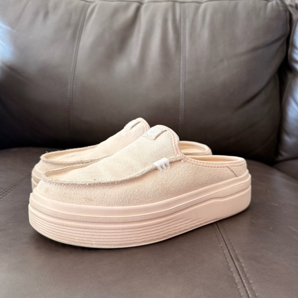 Hey Dude | Shoes | Womens Hey Dude Austin Lift Classic Mules Blush Pink ...